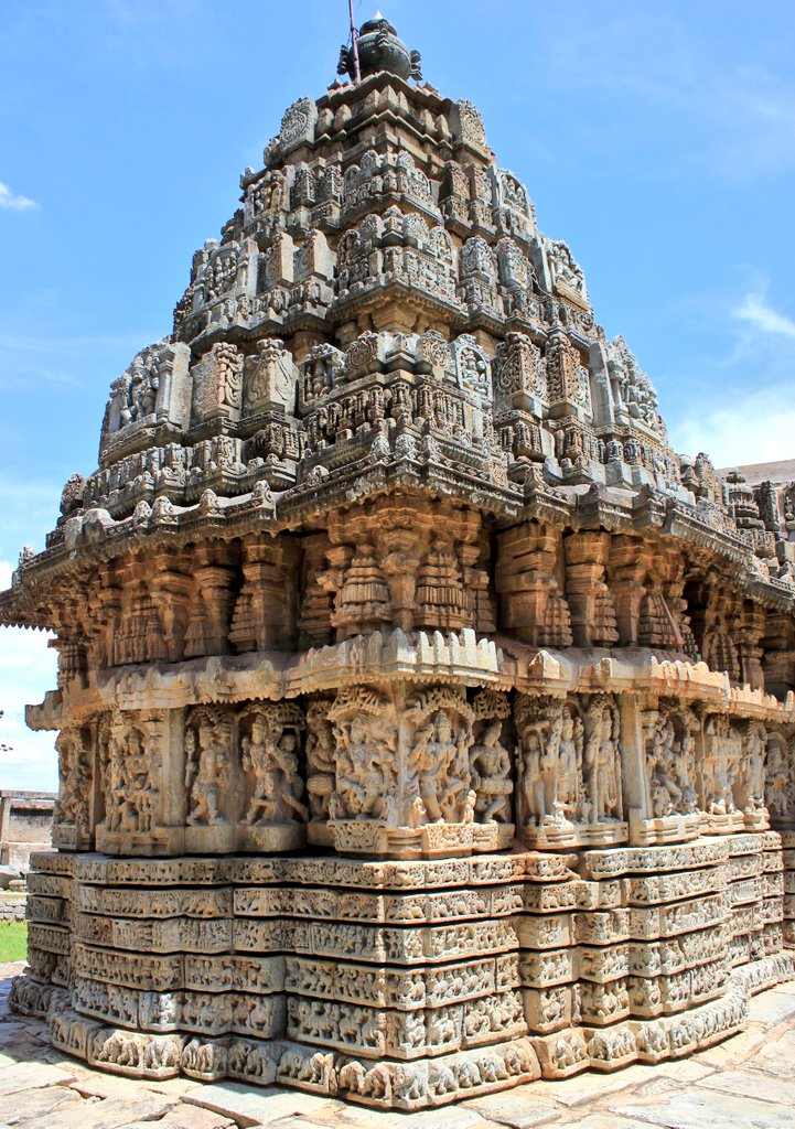 TriKuta Mallikarjuna Temple, Basaralu : r/hindu_art