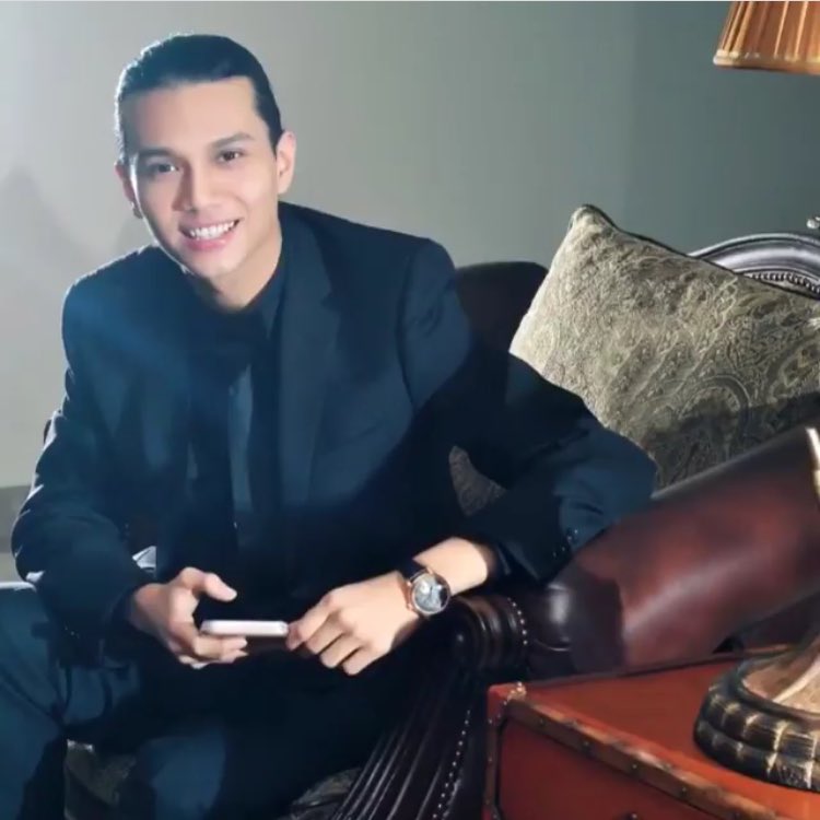 nazreem musa split identity - Dorothy Dowd