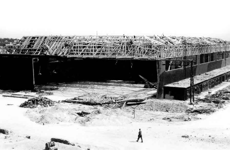German airstrikes on British airbases continue: a Ju-88 diver-bomber ...