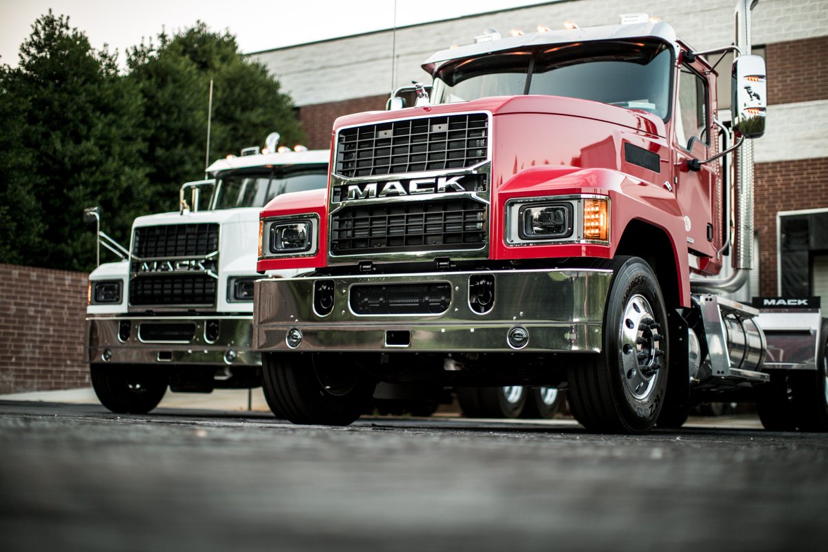 Working At Mack Trucks - Zippia