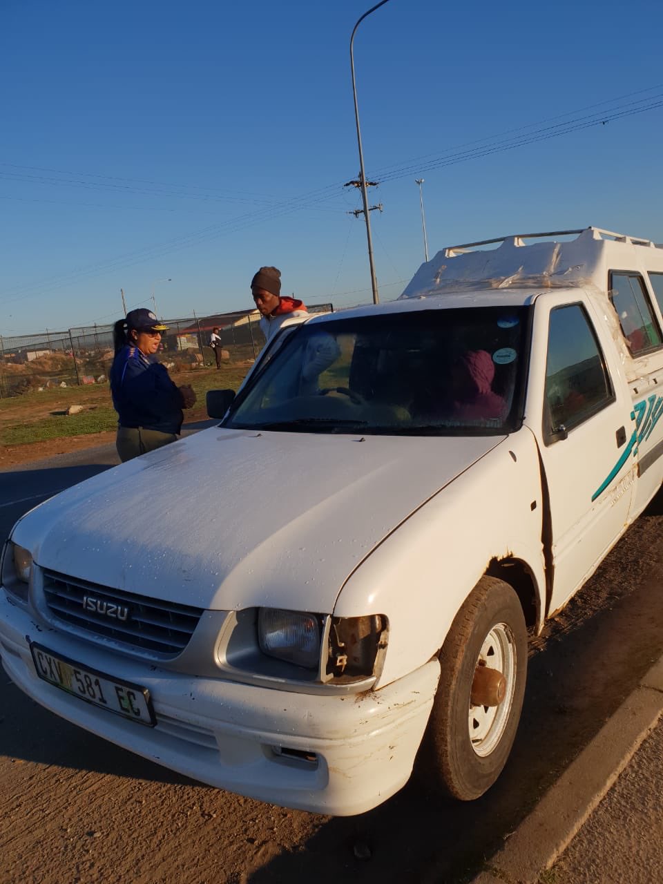 Athol Trollip on Twitter: "This morning, a vehicle that looked overloaded was stopped by the ...