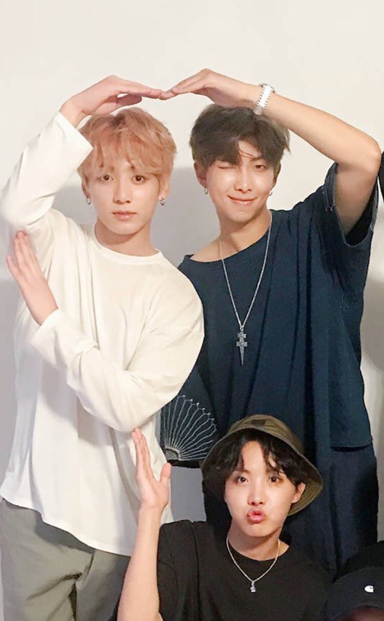 RM PICS 🎙 on Twitter: "BTS Weibo update @BTS_twt 🖤💙…