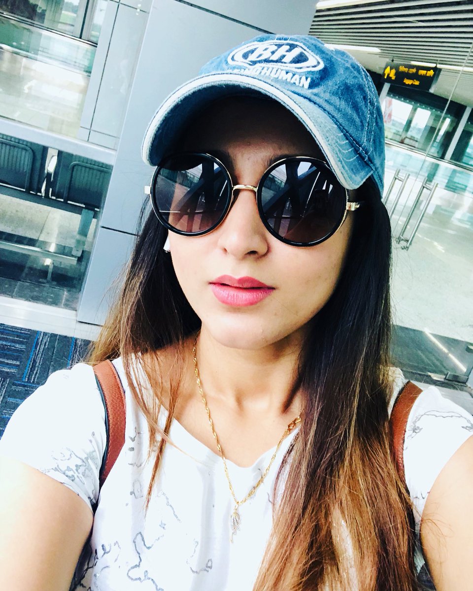 Rina Begum freelancer (@DesignGraphicd) | Twitter