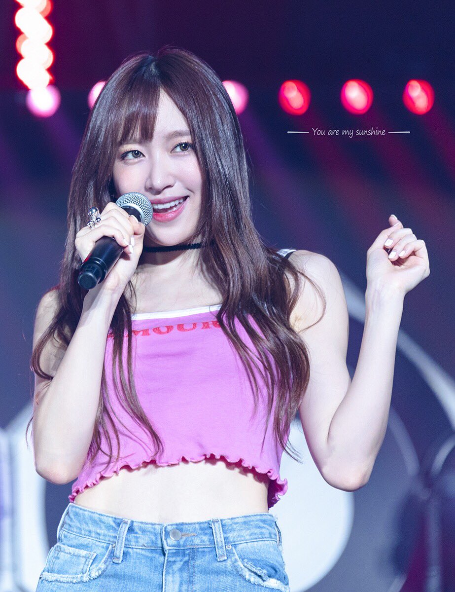 hani_youaremysunshine/ on Twitter: "180823 EXID 1st Live Tour Tokyo 一部 😳 美麗的笑容 #Hani #하니 #안희연 ...