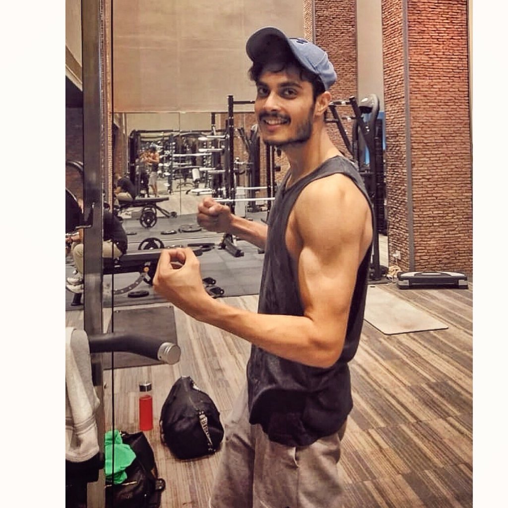 Share More Than 102 Gym Selfie Poses Men Vn