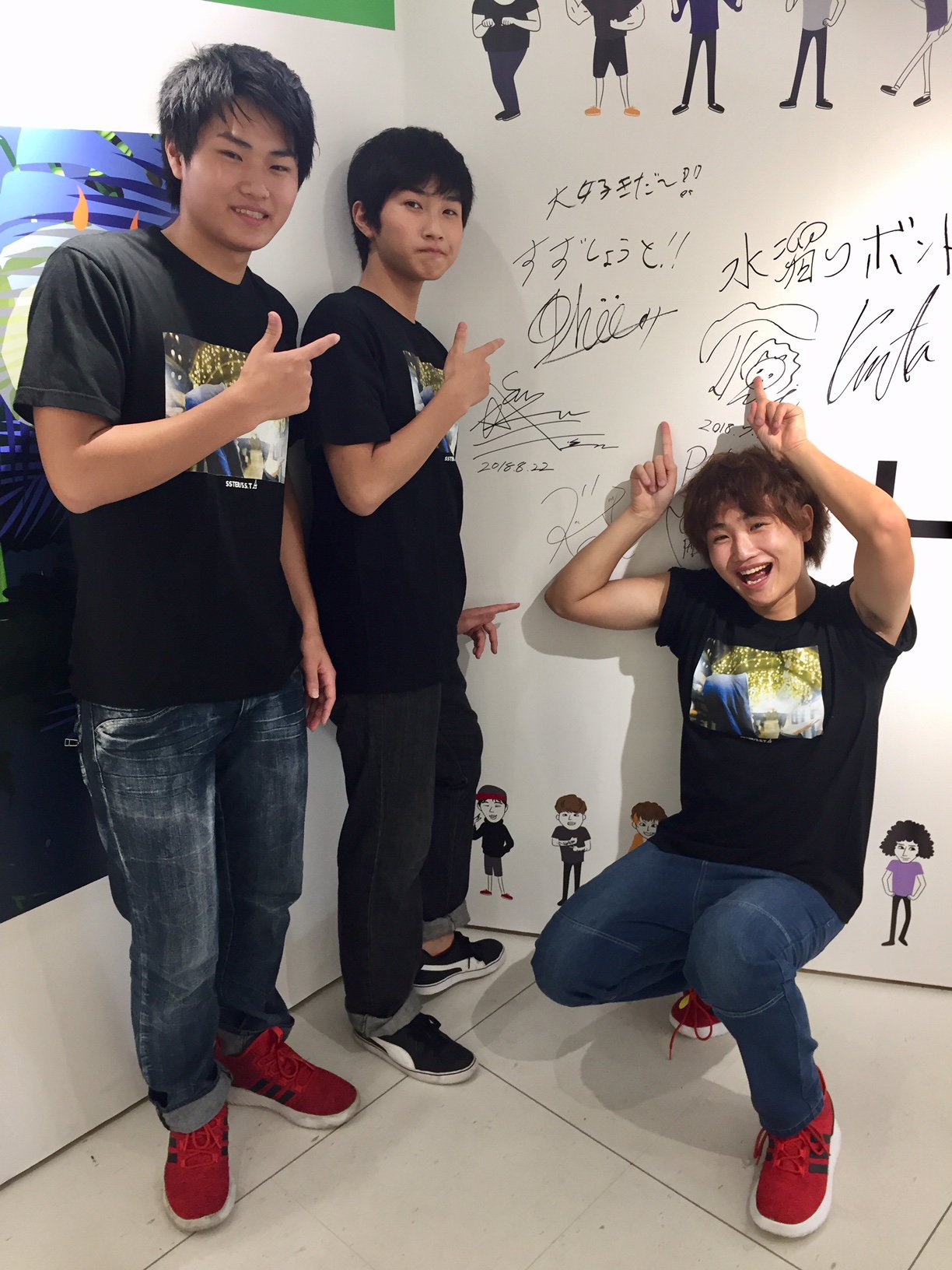 HMV仙台EBeanS on Twitter: "【#すずしょうと】すずしょうと‼️初仙台盛り上がりました🙌終始笑いが絶えなかった爆笑トークから大盛り上がりのミニライブ、大興奮の握手会まで😆‼ ...