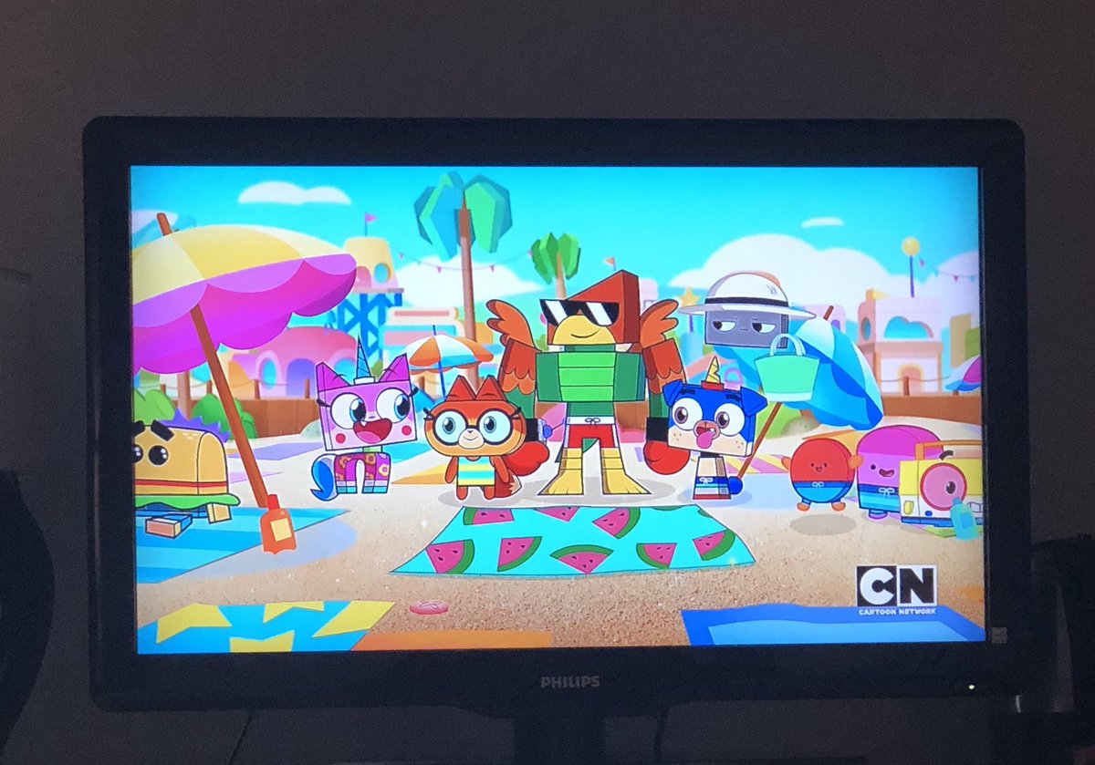 They gots some great TV this hotel Hawaii loves Unikitty cartoonnetwork ...