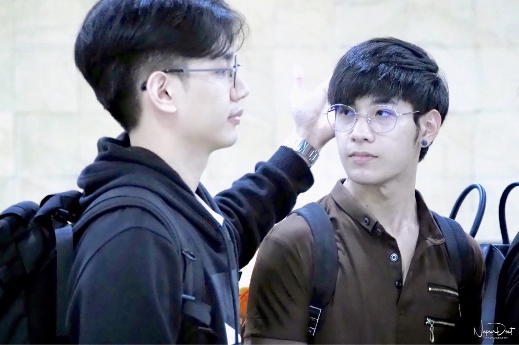 nammon💦 on Twitter: "เส้นผมเหมือนกัน แต่ต่างกันที่คนเล่น 🙄…