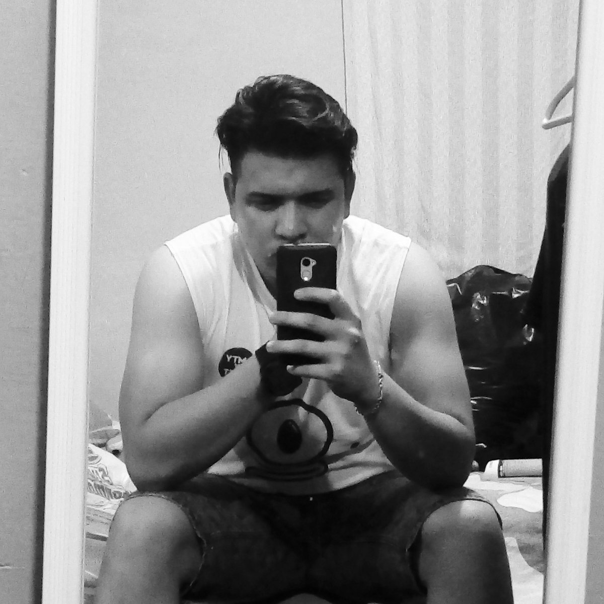 Jonathan De Leon (@jsnakepit) | Twitter