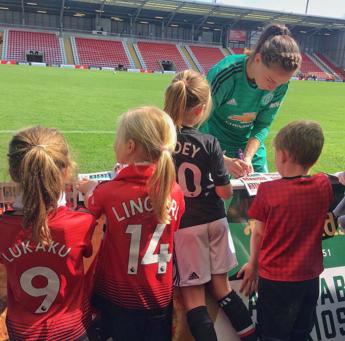 34 best Twitter @sio_chamberlain images on Pholder | Say we are going ...
