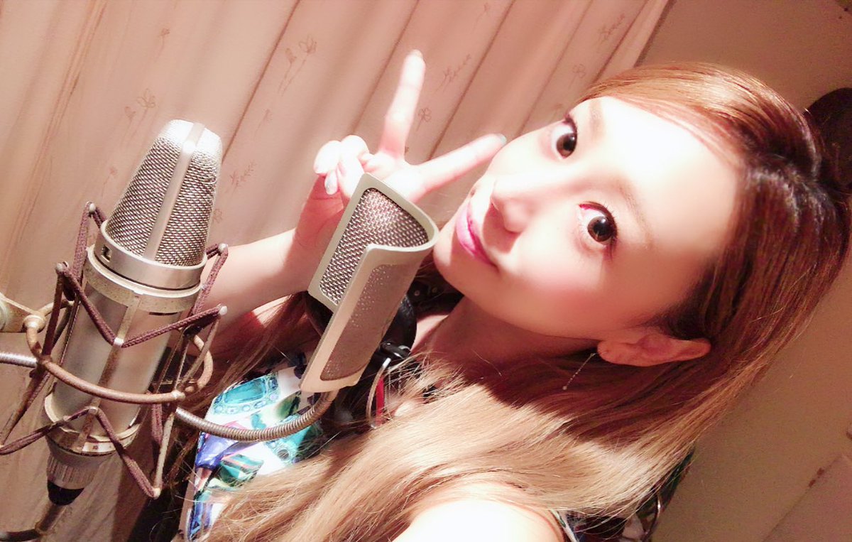 asami on Twitter: "Vocal Rec🎙day ②‼️ 本日も順調にレコーディングを終え..MTGしにVictorなう🐶見て見てななち画伯のレベルやばぁ🙀💗みんな本当に色んな ...