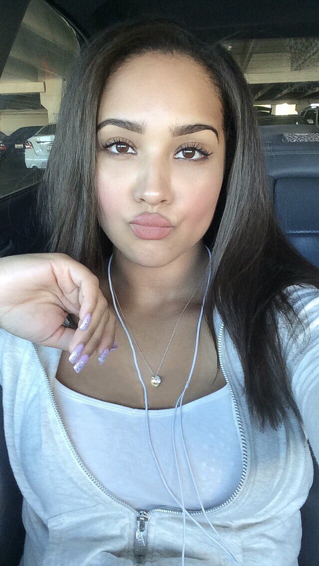 Demetria ''Traffic Bae'' Obilor - Page 47