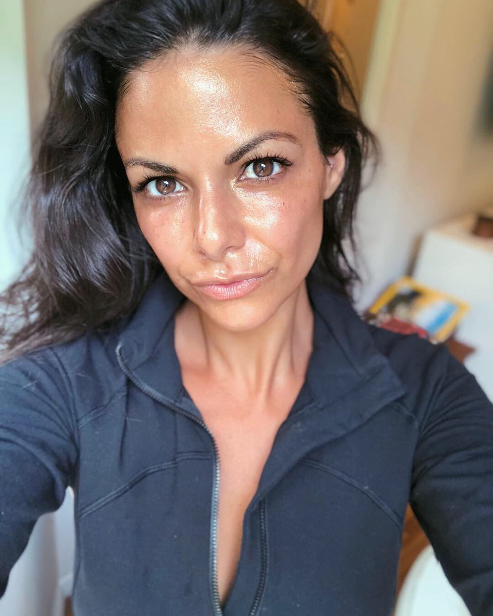 Tania Elliott's Instagram, Twitter & Facebook on IDCrawl