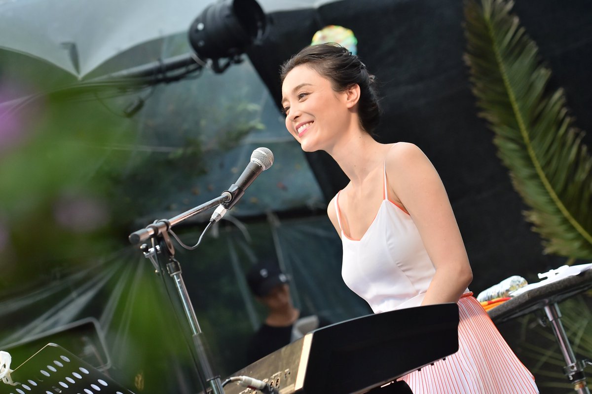 Emi Meyer (@EmiMeyer) | Twitter