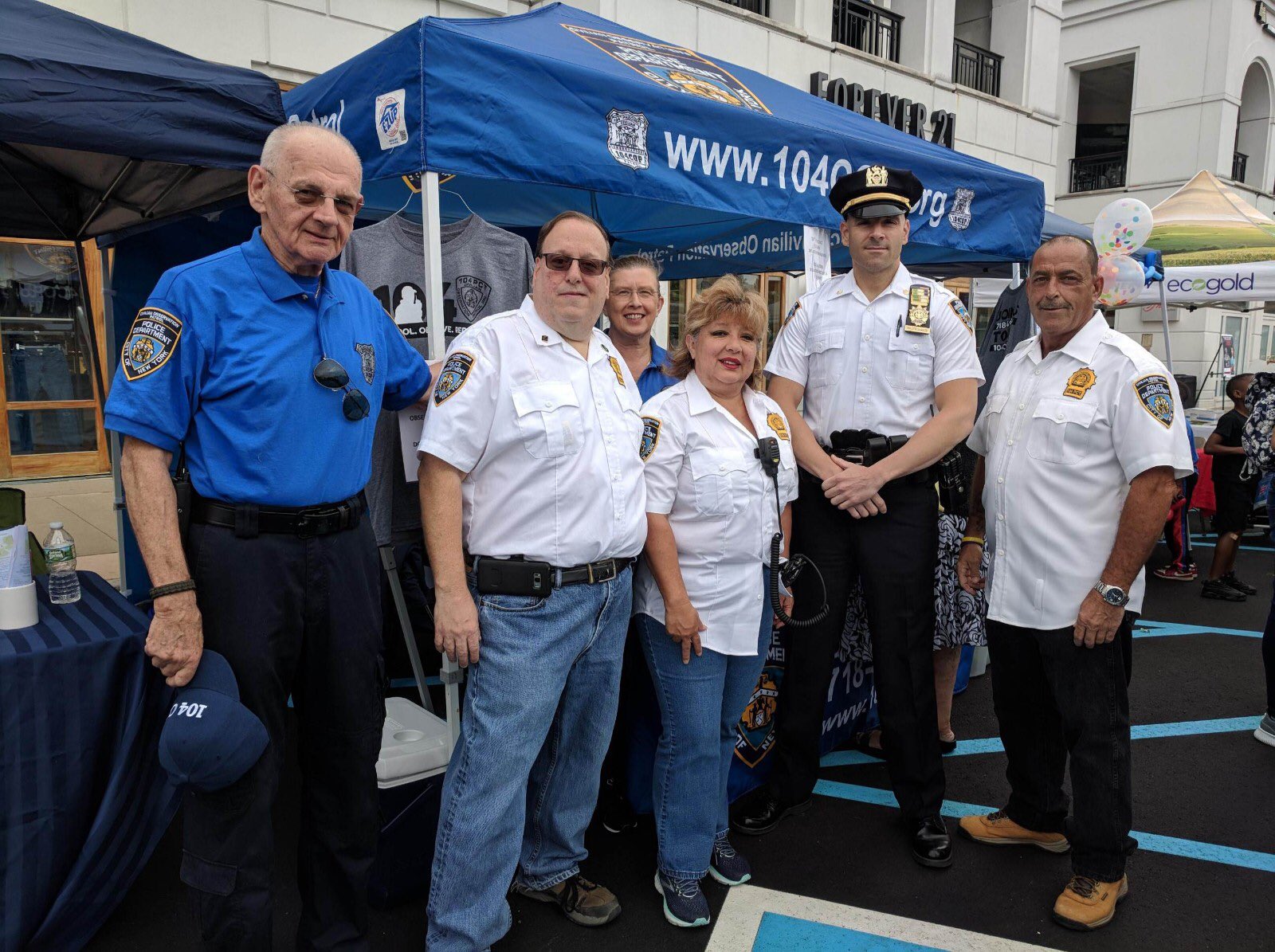 NYPD 104th Precinct on Twitter: "#HAPPENINGNOW at The Shops at Atlas Park Mall. The Glendale ...