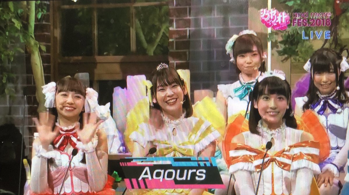 【動画・画像】『NHKシブヤノオト』でAqoursが「恋アク」TV初披露！沼津紹介の生ナレーションにも挑戦！しゅかしゅーのお腹えっろ！！【ラブライブ！サンシャイン!!】 - 漫画アニメゲーム ...