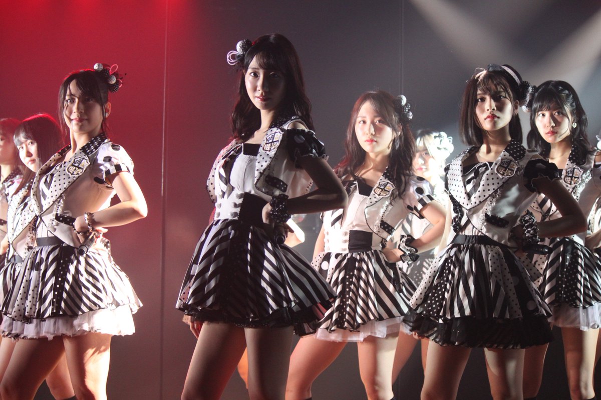 ZAKZAK公式エンタメ部 on Twitter: "【#拡散希望 & #フォロー希望】#チームB 新公演開幕！#AKB48 #高橋朱里、“大先輩” #柏木由紀 に「ずっといて欲しい。一緒に ...