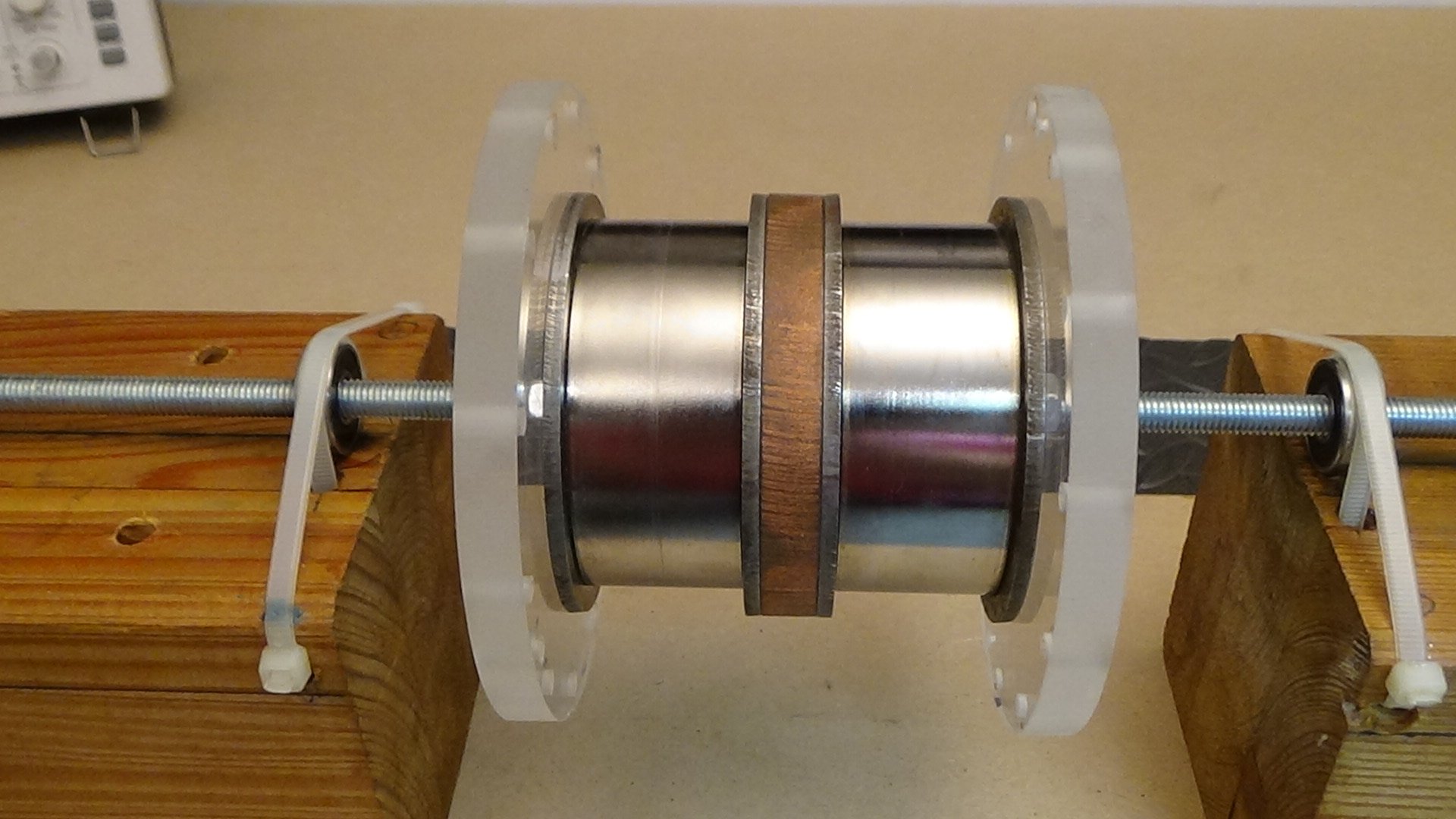 Faraday Homopolar Generator