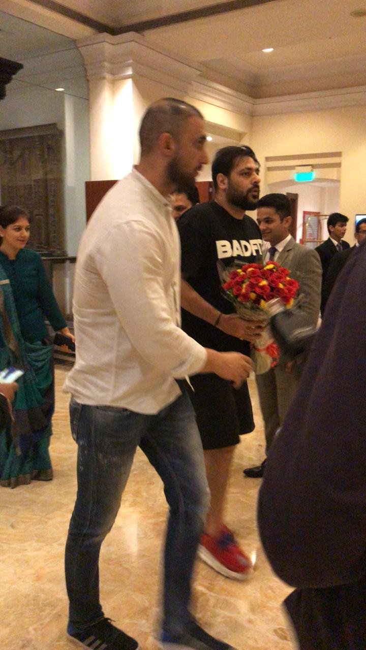 NDTV on Twitter: "#NDTVYuva | Rapper @Its_Badshah arrives at the youth conclave. Catch him live ...