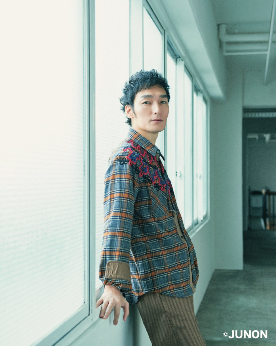 新しい地図 on Twitter: "【SCHEDULE更新】 9月22日(土)発売『JUNON』11月号に草彅剛が登場します！ https://t.co/Q6iA1V3Nff #新しい地図 ...