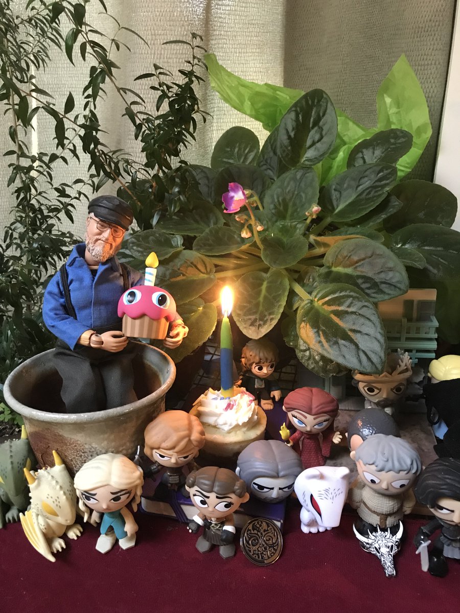 George RR Martin: "Happy Birthday to Me :D" : r/freefolk