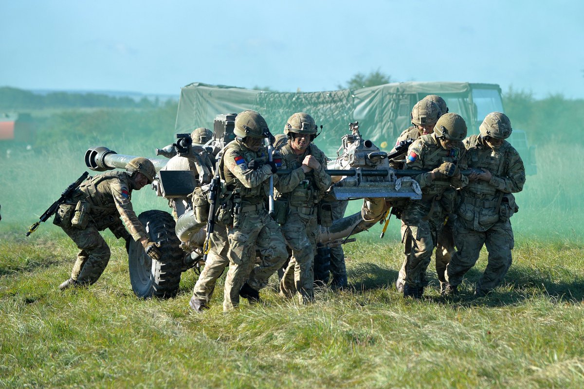 The skills of 7th Parachute Regiment Royal Horse Artillery (7 Para RHA ...