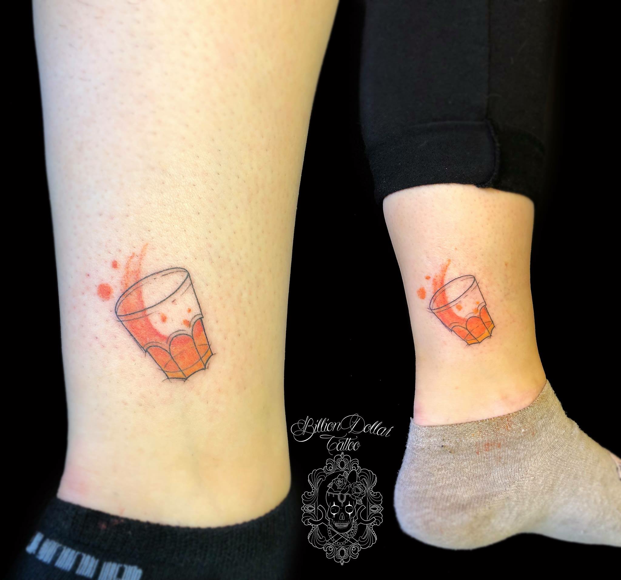 Vintage Spritze Tattoo De Tribal & Dragon Is 18 Jaar Oud (mijn