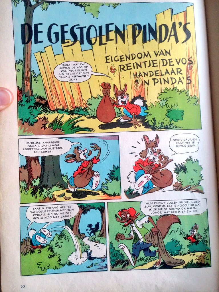 「Already did this one for @eurofurence almost seven (gasp) ye」Henrieke ...