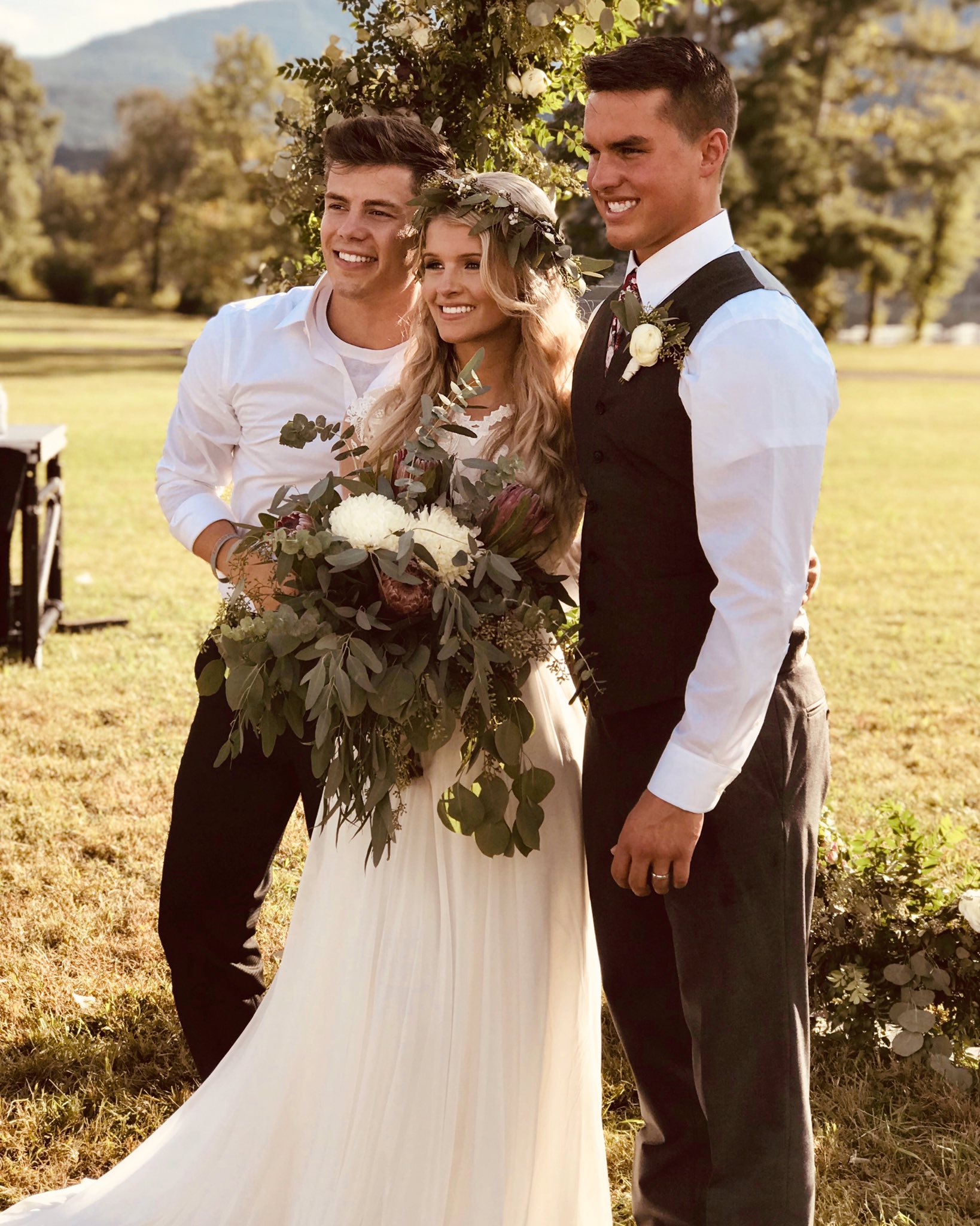 Lawson bates wedding pictures 60 photos - Astyledwedding.com