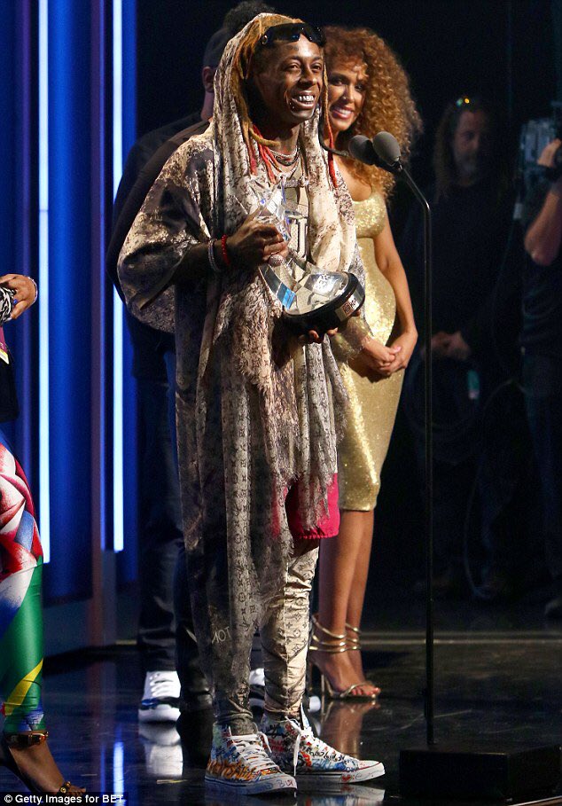 Your Favorite Rappers On The BET Hip Hop Awards Red Carpet