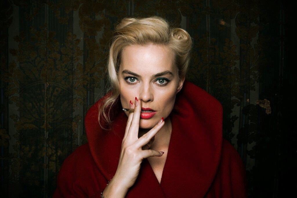 Hand Posing Tips: Ultimate Guide + Best Hand Poses Examples