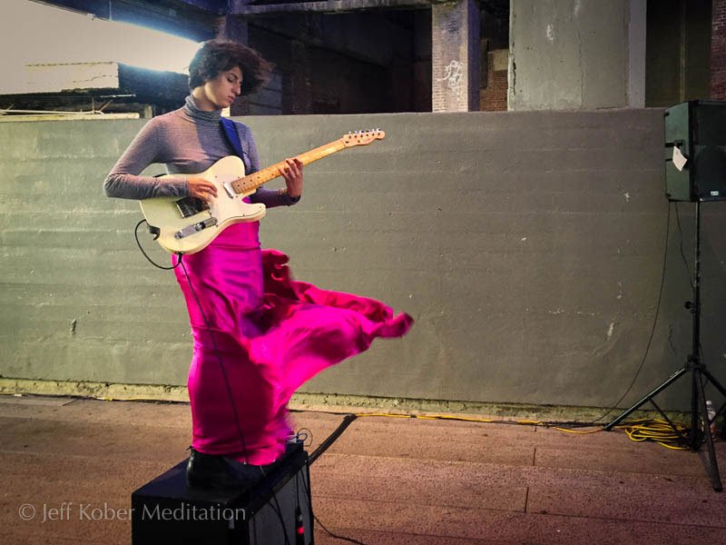 Jordana Brewster - Starporträt, News, Bilder | GALA.de