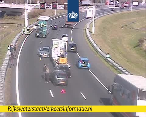Rijkswaterstaat Verkeersinformatie on Twitter: "Twee rijstroken dicht op de #A2 richting ...