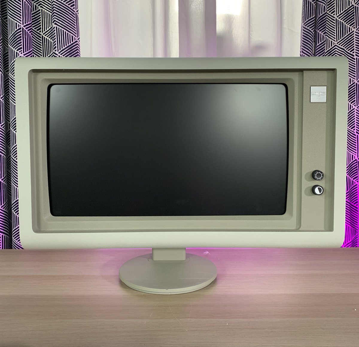 Building the "zeitgeist" 90s PC - looking for advice on building a ...