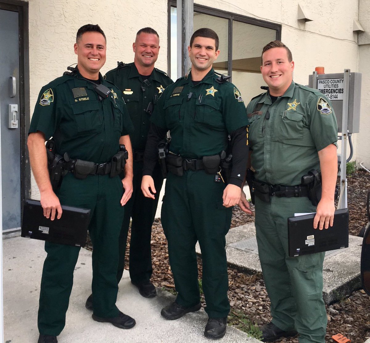 Hennepin EMS union: New blue uniforms too closely resemble police : r/ems