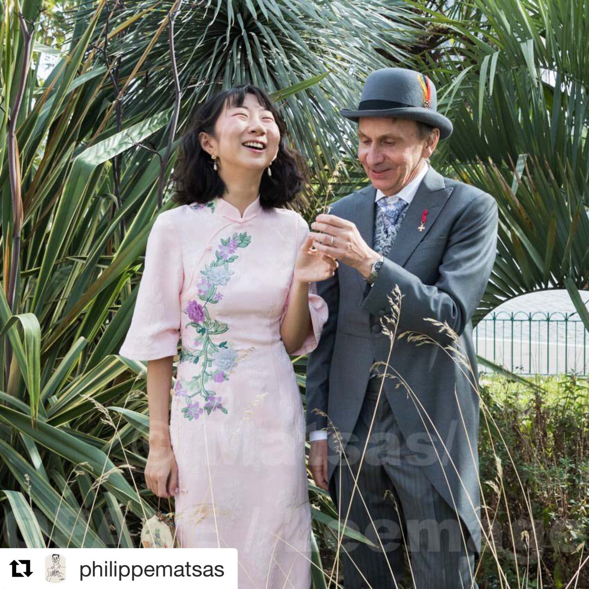 La photo de jeunes mariés de Michel Houellebecq et Qianyun Lysis Li par ...