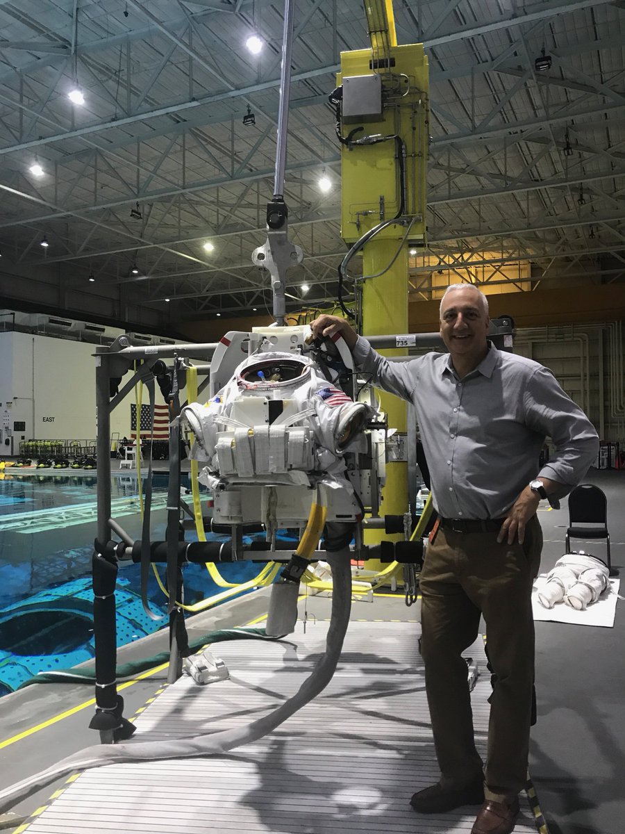 32 best Twitter @astro_mike images on Pholder | #HappyHalloween ...