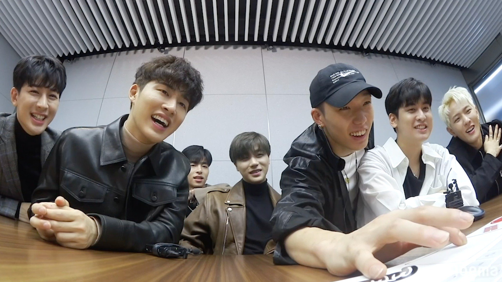 ABEMA_K-POP・韓流ドラマ(アベマ) on Twitter: "【#iKON 特別コメント付き】 🎵ライブ映像＆MVセレクション🎵 MVの撮影秘話やライブの感想など、 AbemaTV ...