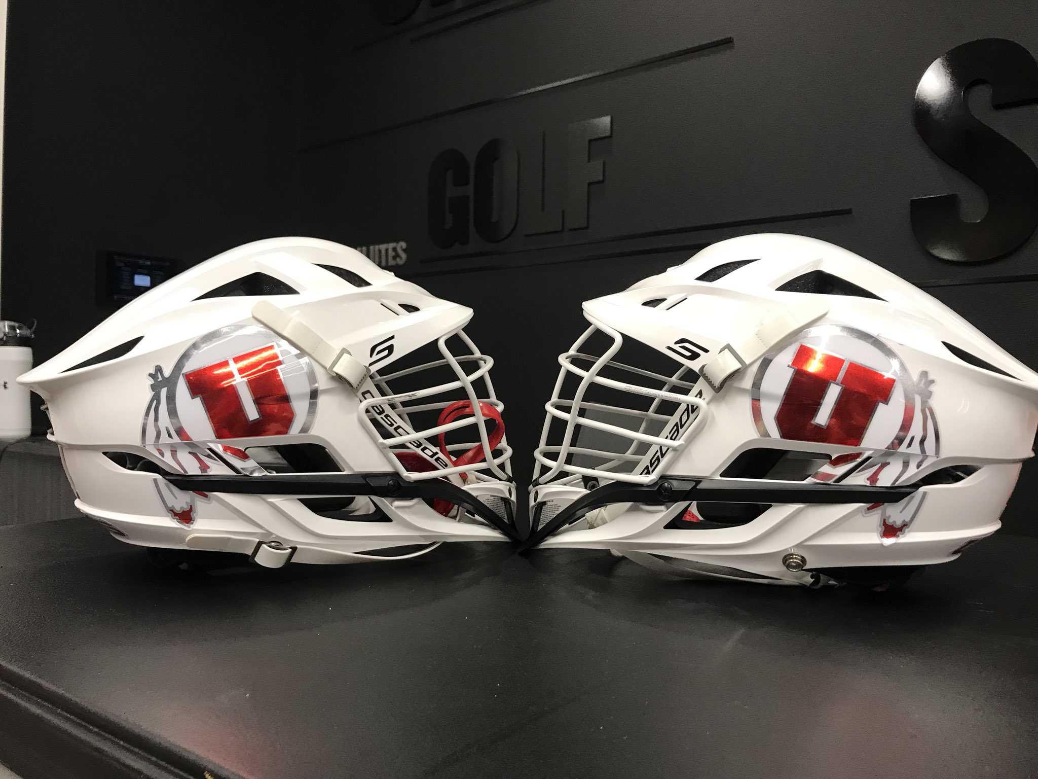 Cascade Lacrosse Logo