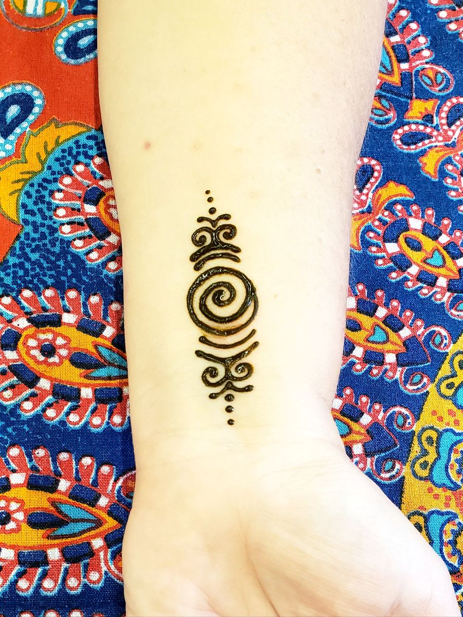 Simple Henna Arm Designs