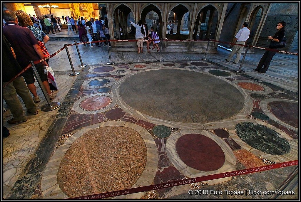 Hagia Sophia's new interior - WAFF - World Armed Forces Forum.