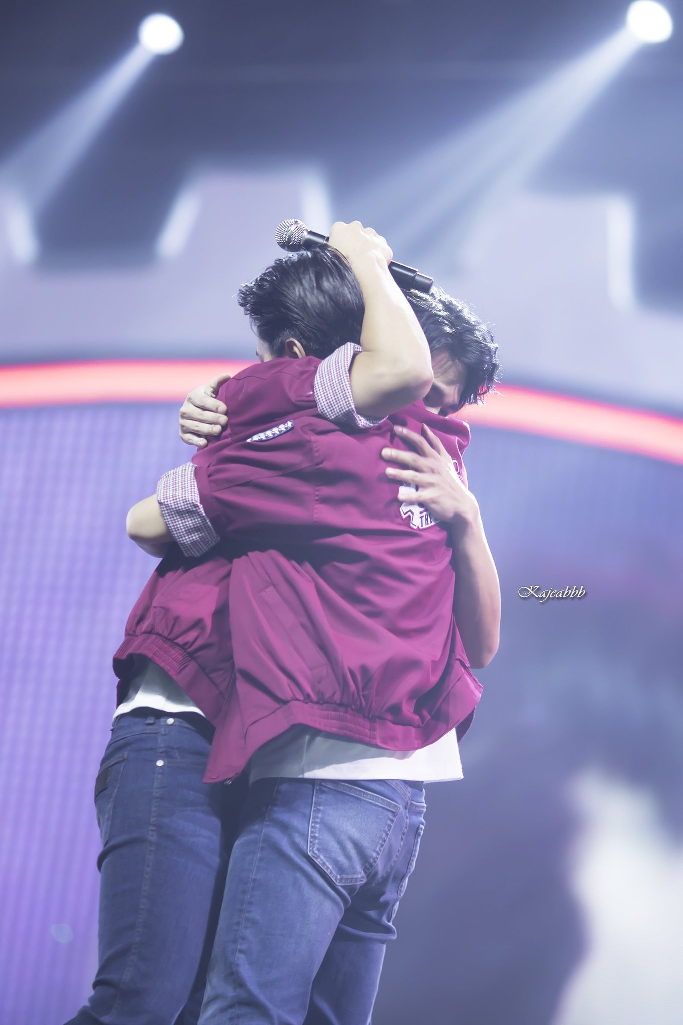 nammon💦 on Twitter: "เป็นเด็กดี ไม่ดื้อไม่ซน พี่จะคอยเป็นกำลังใจให้น้องเสมอ จะคอยดูน้องประสบความ ...