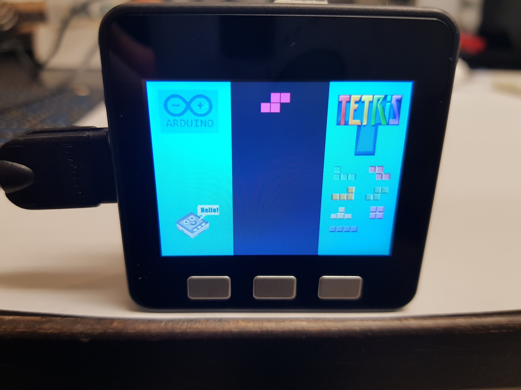 Makership Inc. on Twitter: "M5Stackサンプルプログラム紹介(その1) ①Tetris 3つのボタンで操作できます 左下のM5Stackかわいい ②Flappy ...