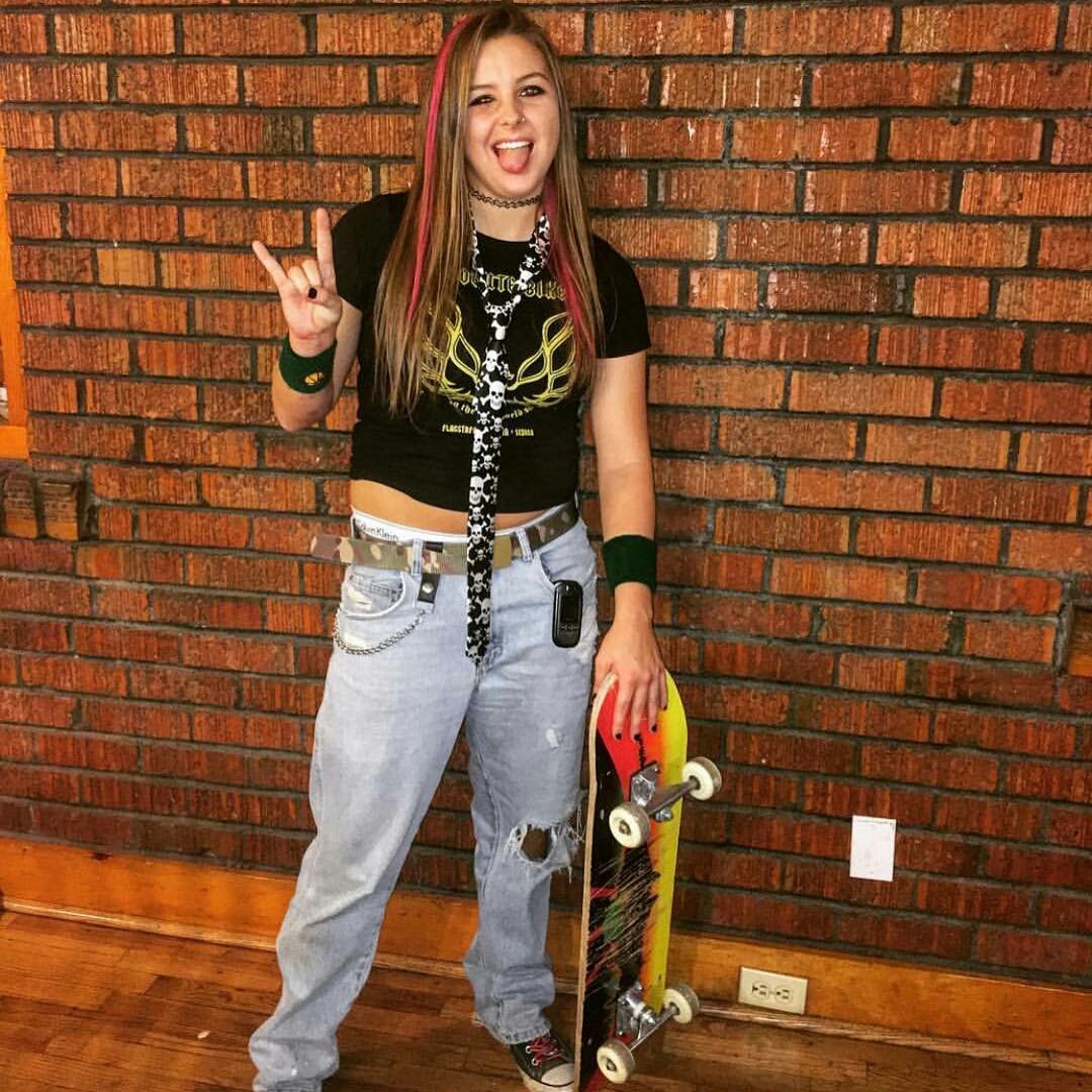Avril Lavigne Skater Style