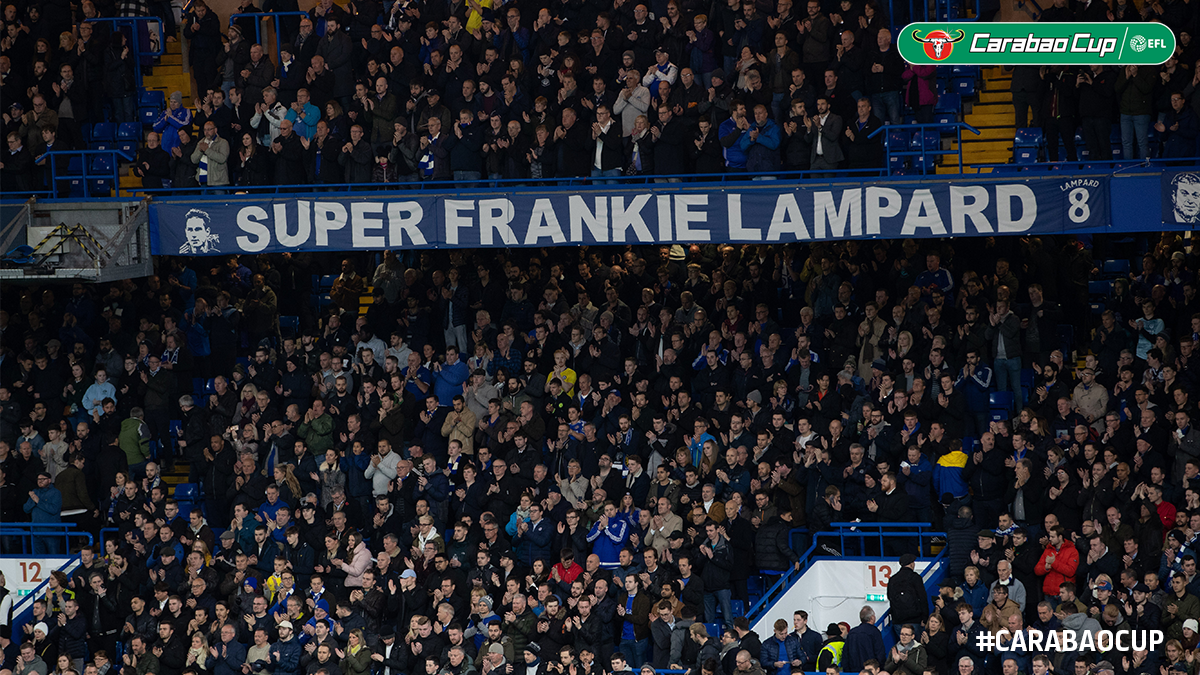 Sankarin vastaanoton saanut Frank Lampard vitsaili tappiosta huolimatta ...