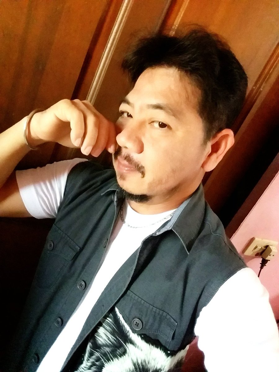 良雪 (@4wp04rGV8RghA1H) | Twitter