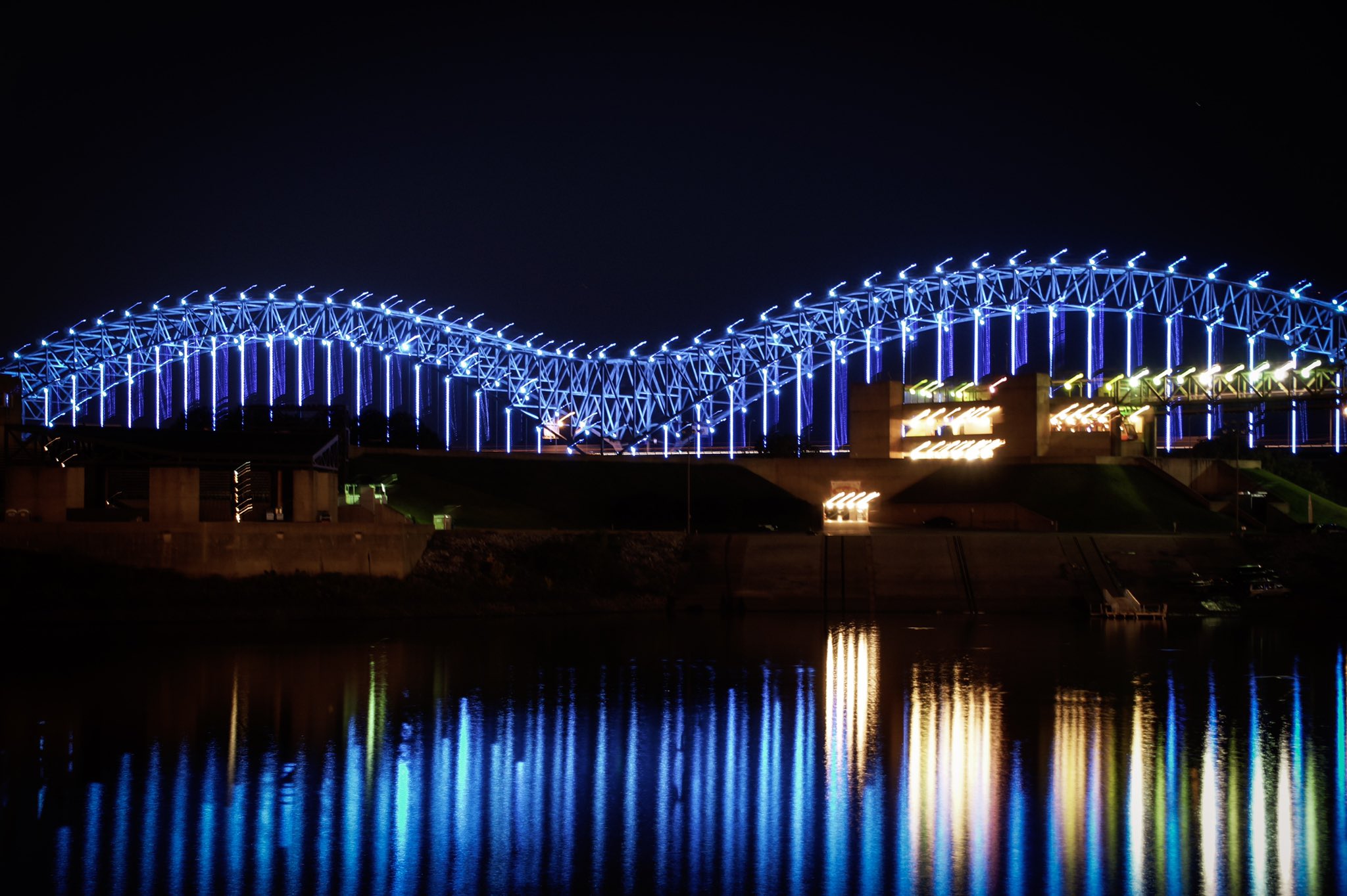 Memphis Bridge At Night Hernando De Soto Bridge Wikipedia