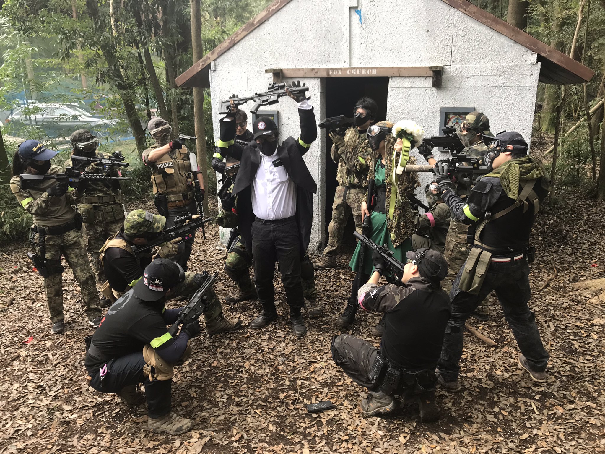 CAMP DEVGRU on Twitter: "本日Aフィールド貸切のお客様ですが、実は結婚式の二次会でサバゲーをやってます ww こんな貸切も有りですよね！ お二人ともお幸せに(^ ^)… "