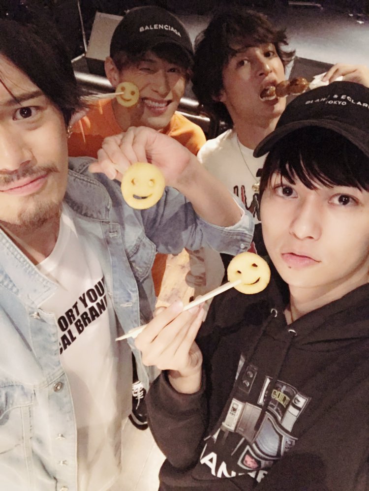 中山優貴-SOLIDEMO on Twitter: "アスナルトレジャー スペシャルLIVE終わり(^^)歴代のパーソナリティの皆さんと共演できて嬉しかったし皆さんが繋いできたバトンをしっかり ...