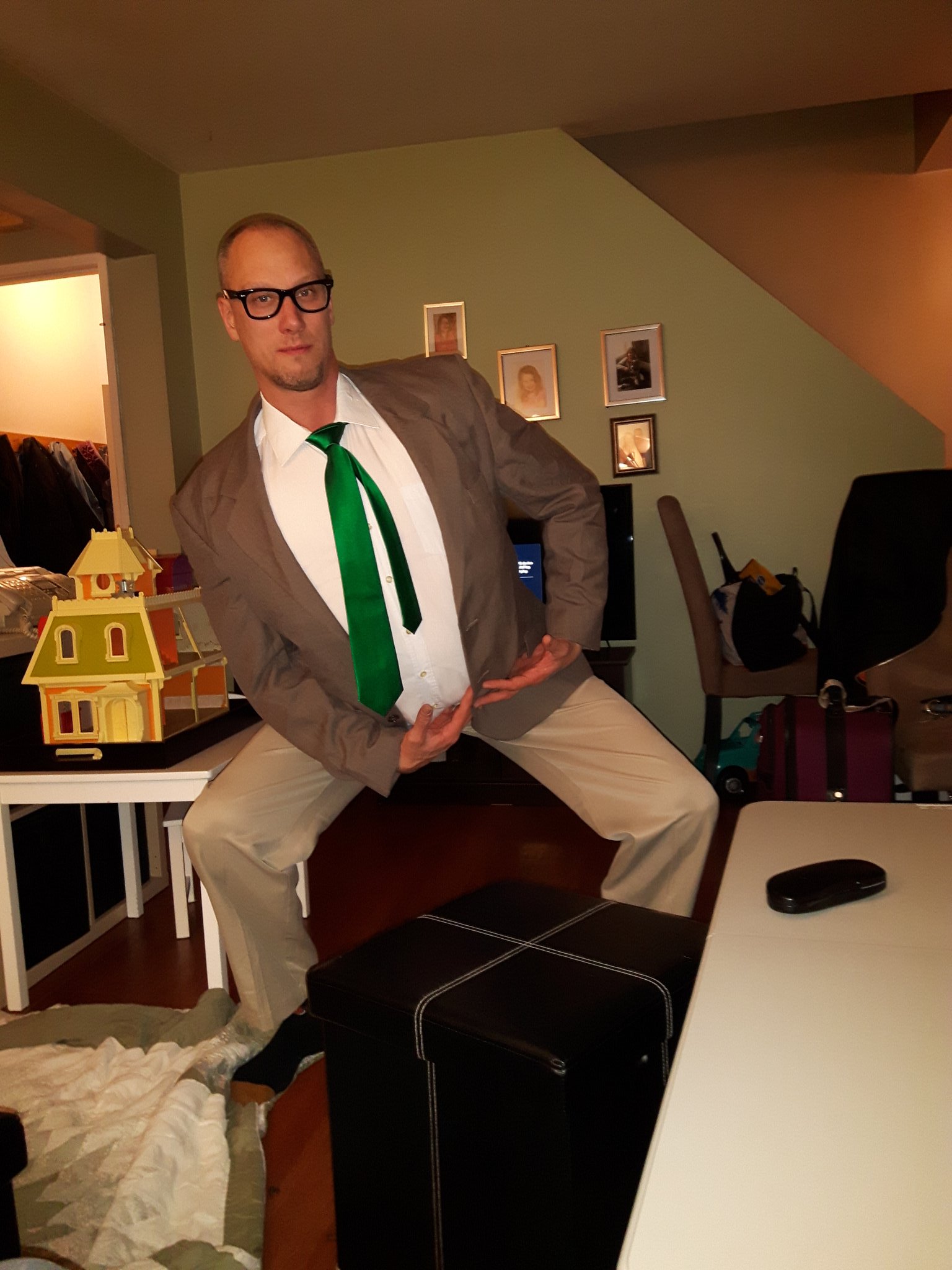 Matt Foley Costume